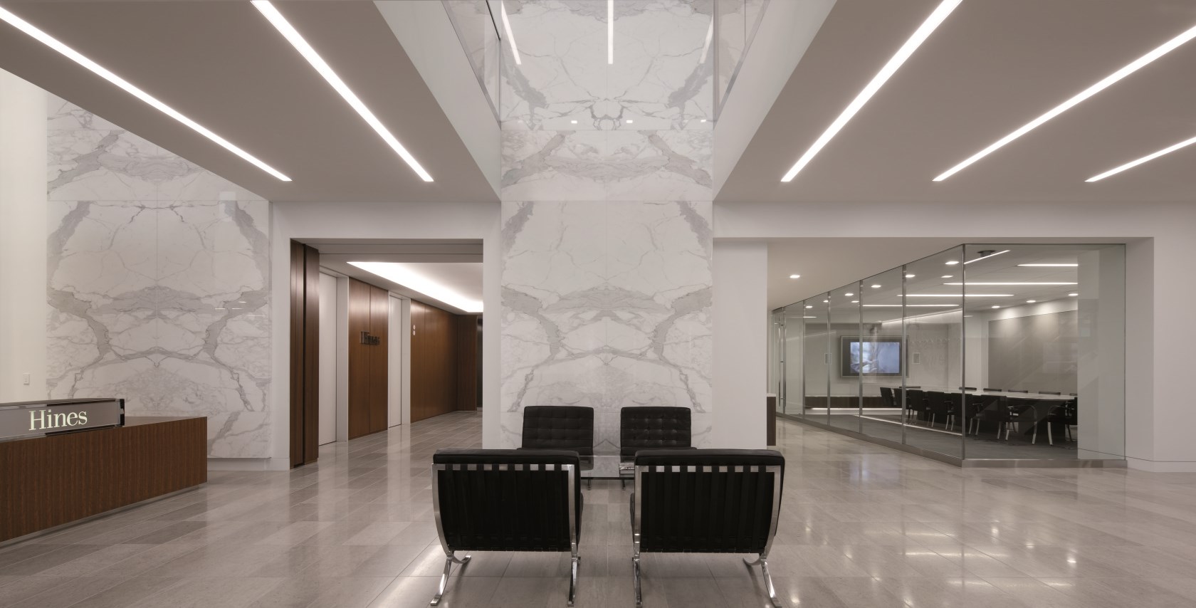 Hines Corporate Headquarters Executive Floors at Williams Tower