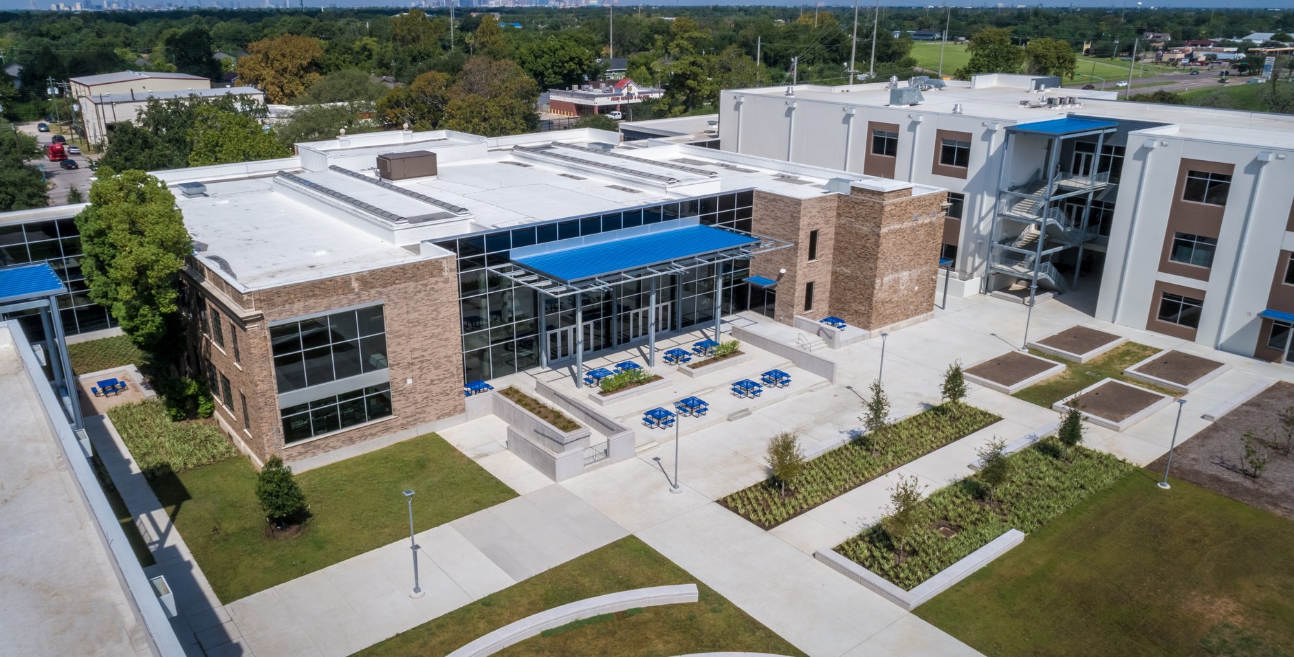 Houston Independent School District, Milby High School