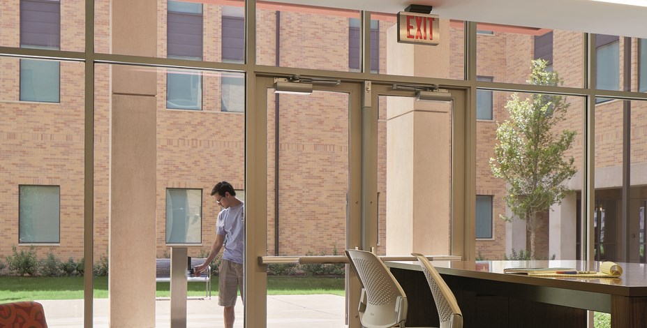 University of Texas San Antonio, San Saba Hall