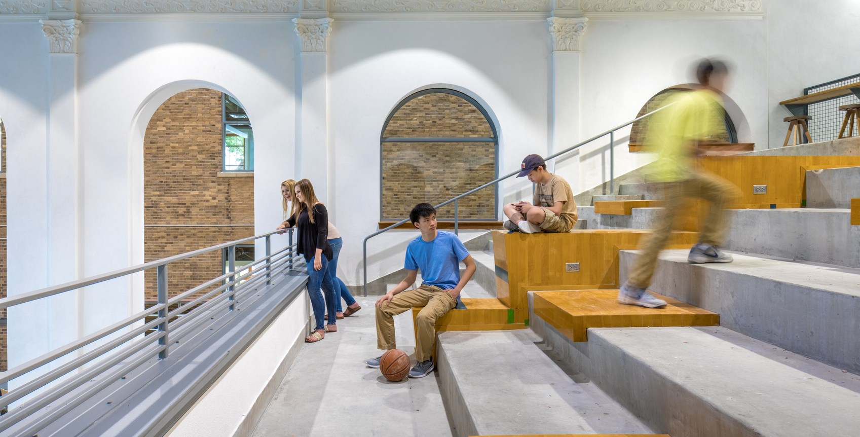 Houston Independent School District, Milby High School