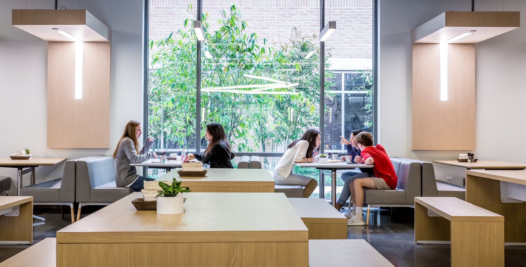 The Kinkaid School / Dining Hall & Learning Center