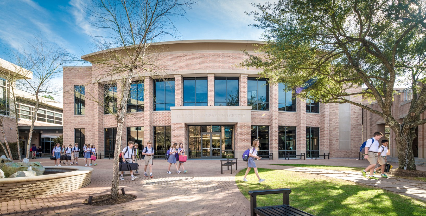 The Kinkaid School / Dining Hall & Learning Center