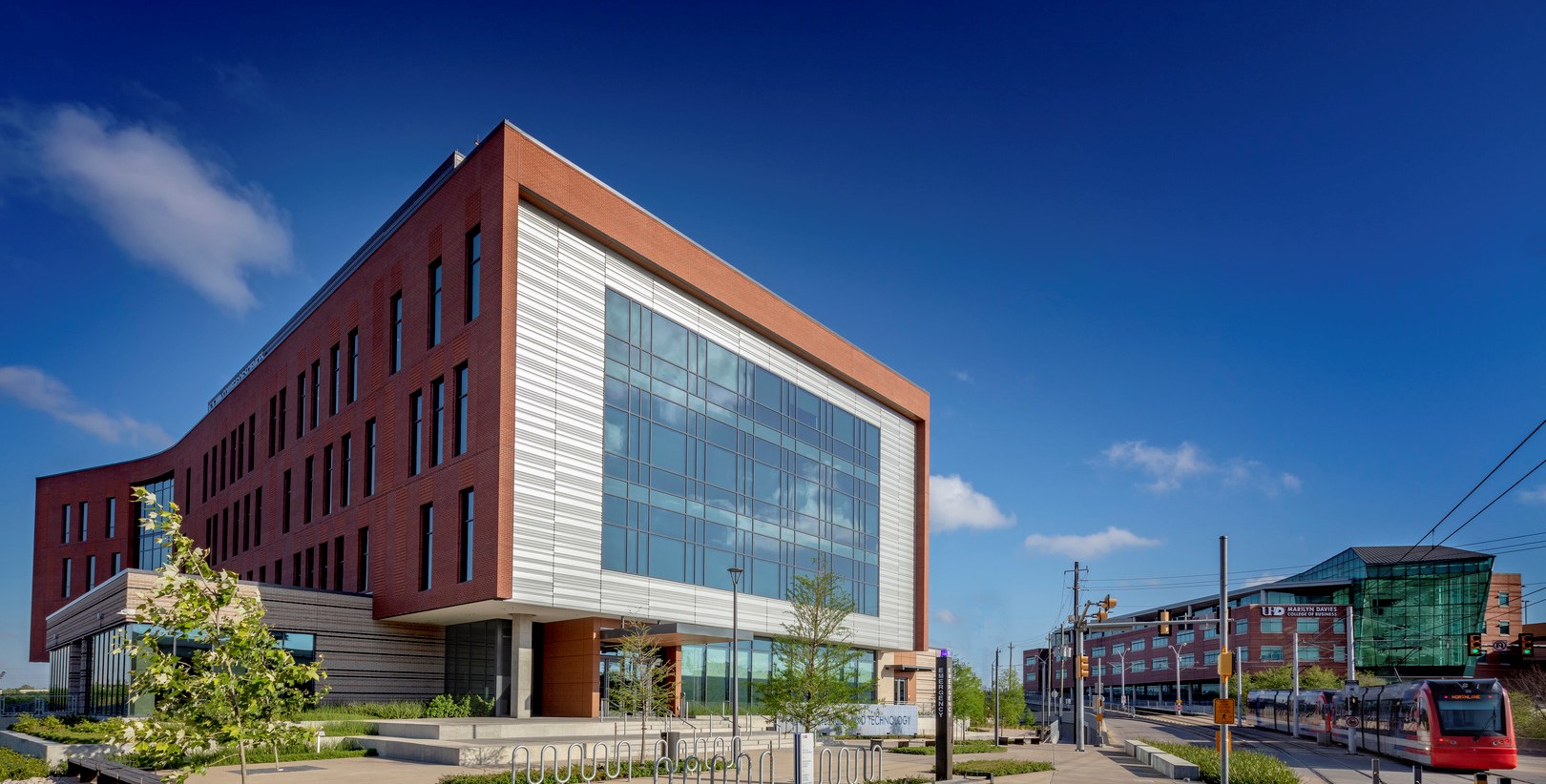University of Houston-Downtown Sciences and Technology Building