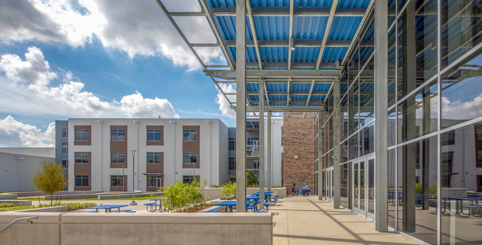 Houston Independent School District, Milby High School