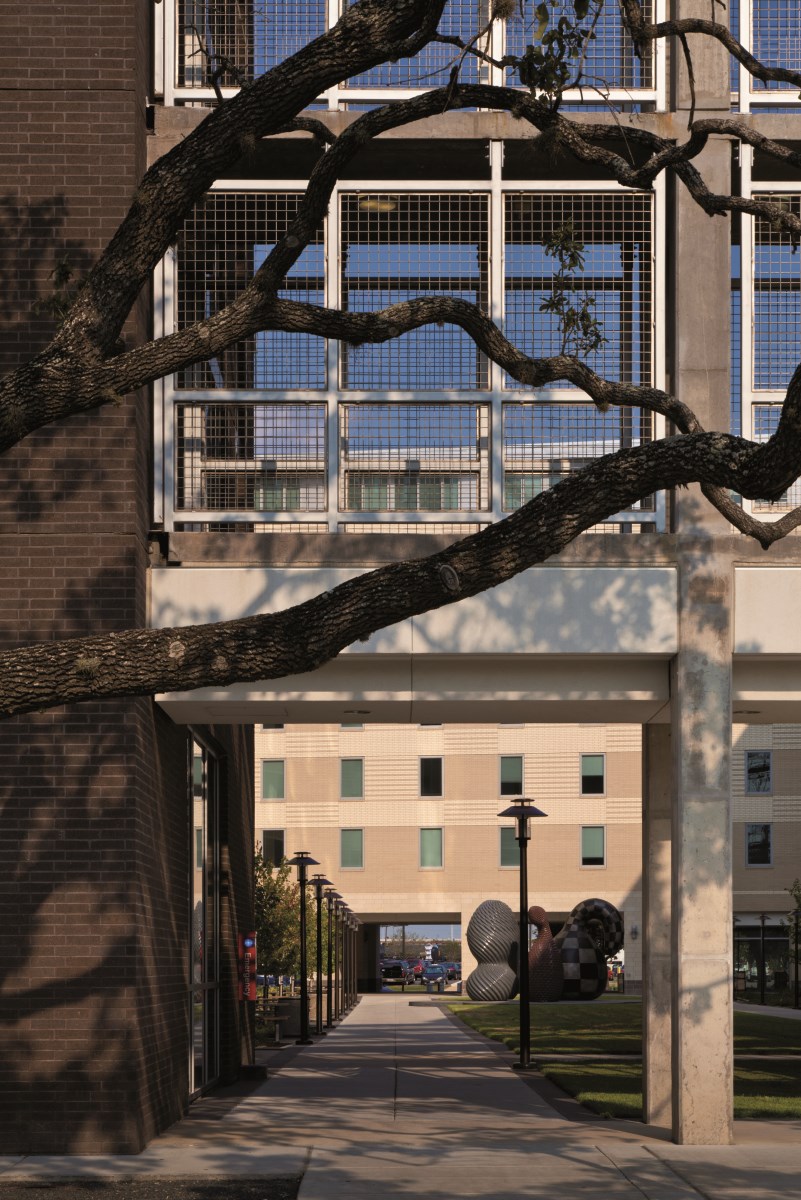 University of Houston, Calhoun Lofts