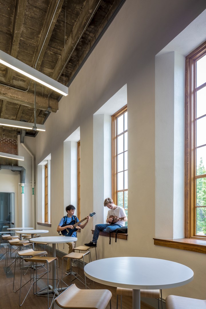 Houston Independent School District, Milby High School