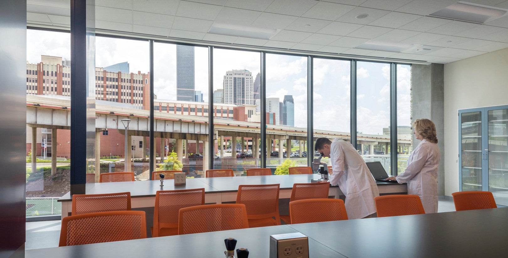 University of Houston-Downtown Sciences and Technology Building