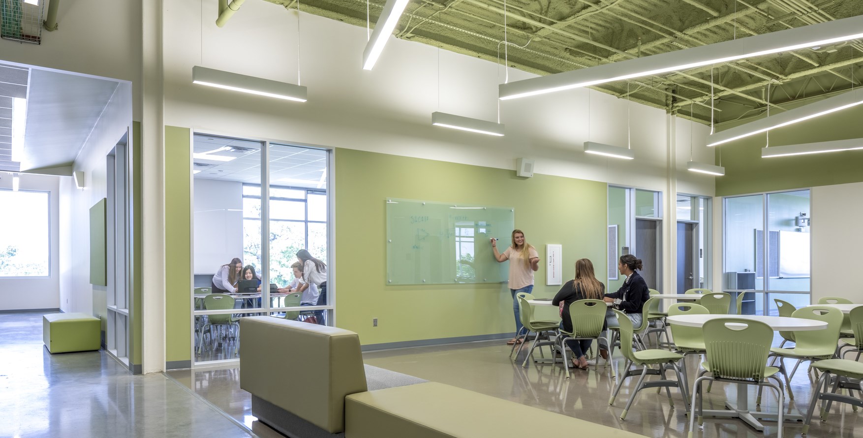 Houston Independent School District, Milby High School