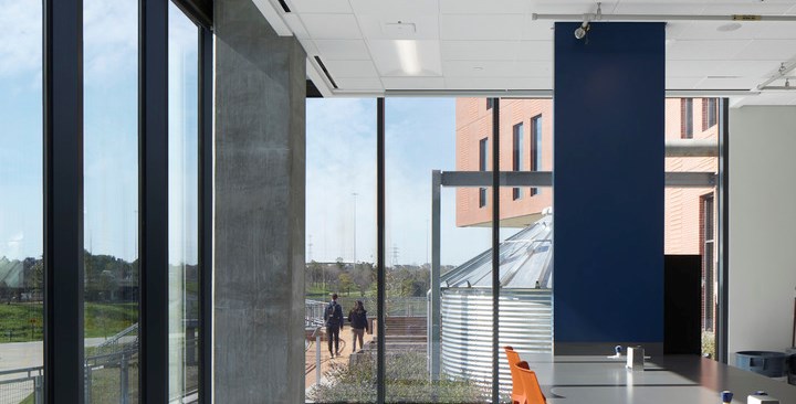 University of Houston-Downtown Sciences and Technology Building